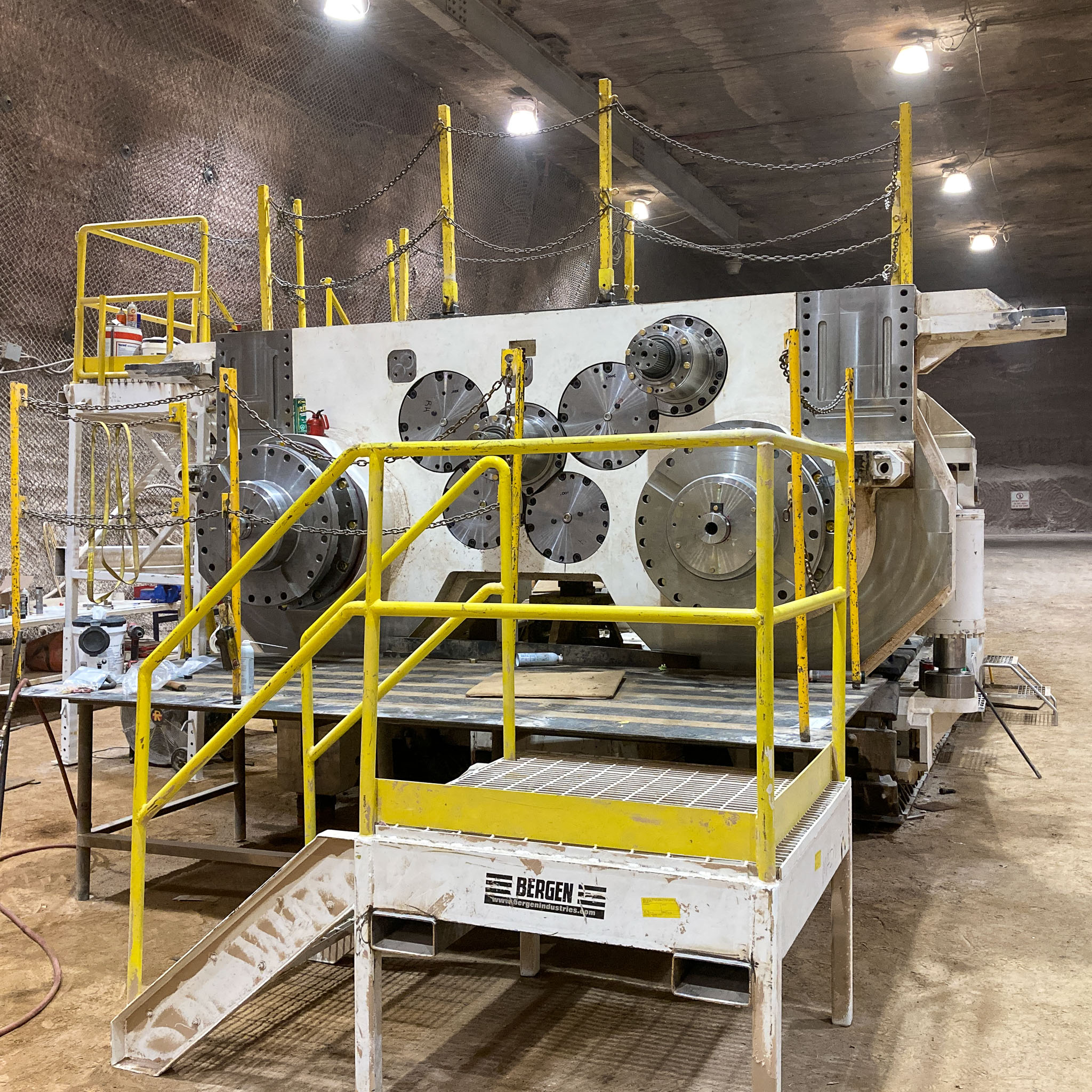 Lifting 120,000 lbs with Precision: Underground Borer Gearbox Hoisting